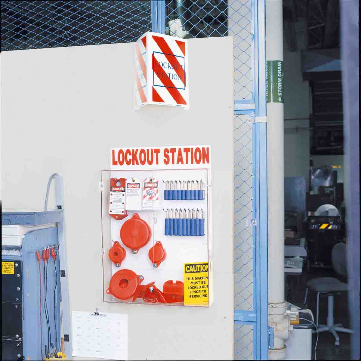 Lockout Station Sign - Brady Part: 66328 | Brady | BradyCanada.ca