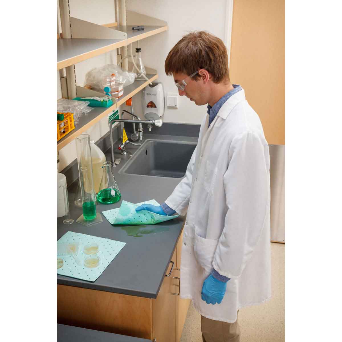 Brady Part: SPCUN1019 | 107845 | Universal Plus Chemical Absorbent Roll ...